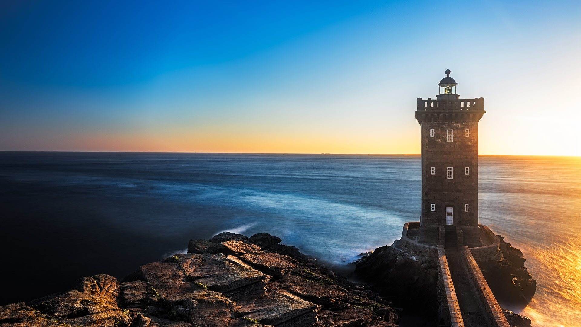 Bing image: Le phare de Kermorvan au coucher de soleil - Bing Wallpaper ...
