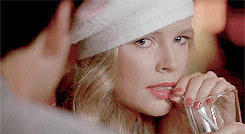 Kim basinger movie s GIF - Celebrity GIFs & MP4 Videos - GIFPoster